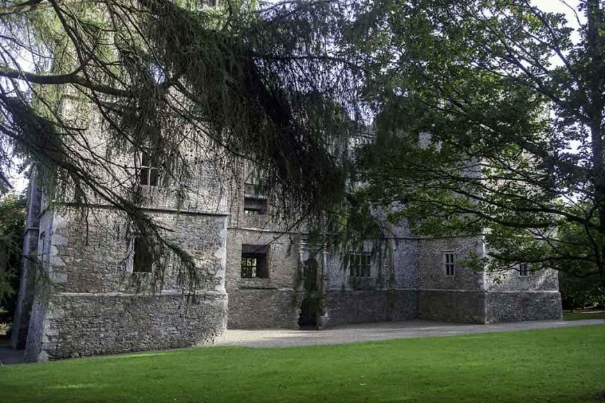 Best castles in Cork - Historic European Castles