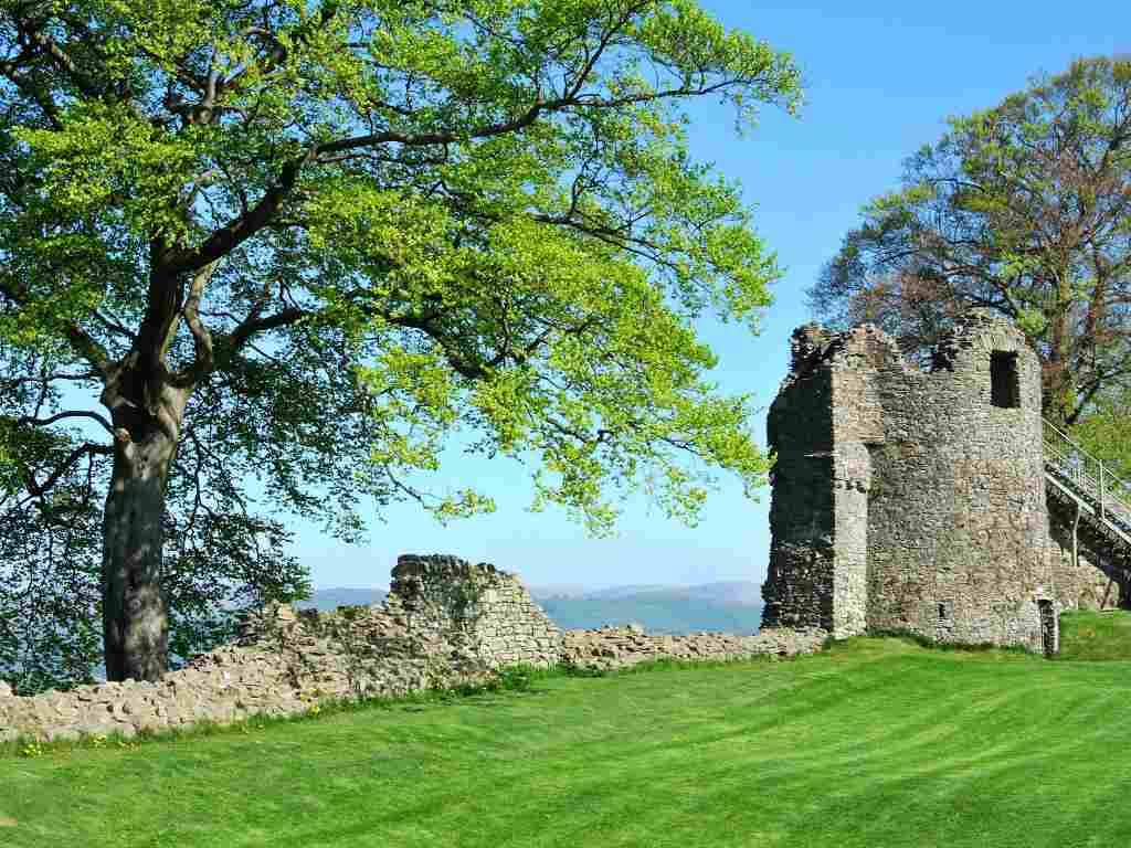 Castles in Cumbria - Historic European Castles