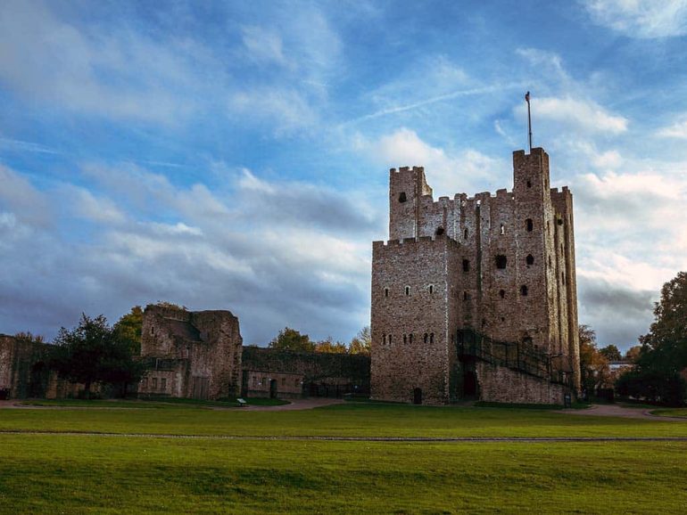 Best Castles in South England - Historic European Castles