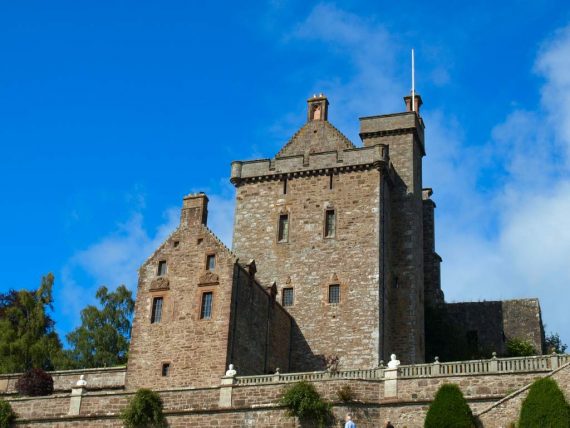 Best castles near Loch Lomond - Historic European Castles