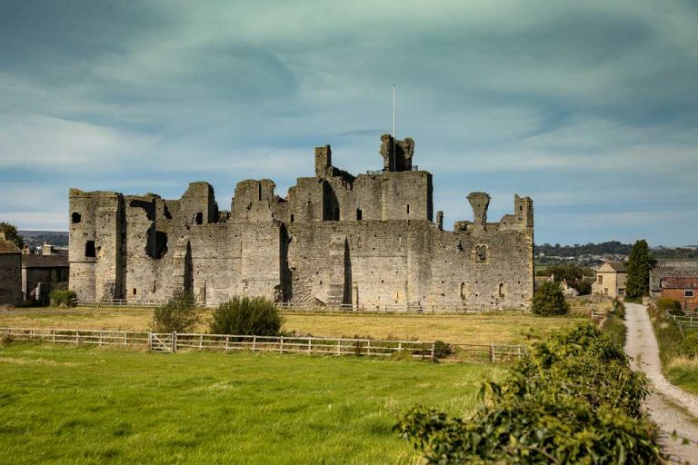 16 Best Castles in Northern England - Historic European Castles
