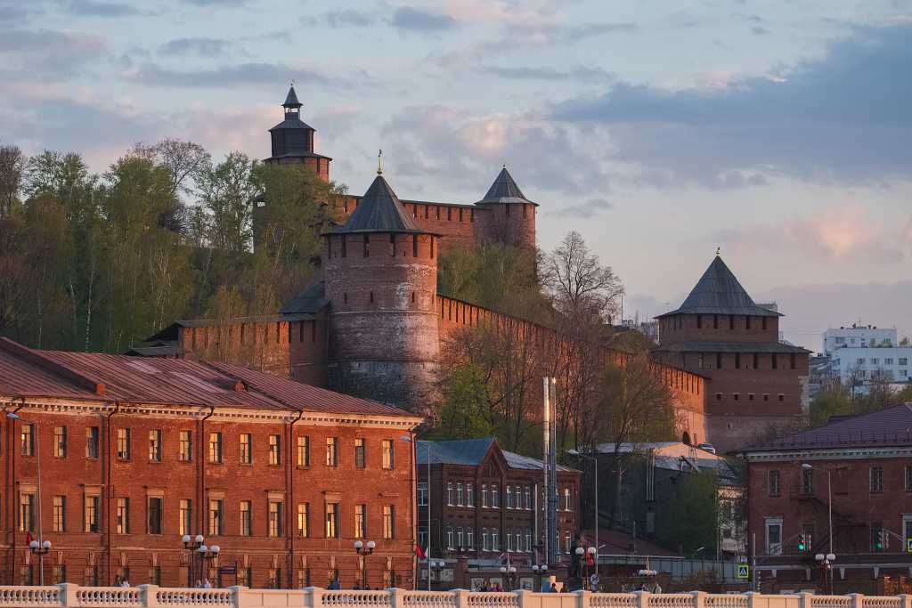 Best Castles in Russia - Historic European Castles